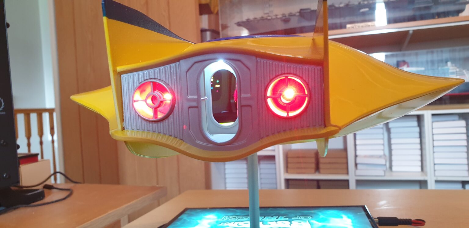 Moebius Voyage To The Bottom Of The Sea Flying Sub Lighting Kit ...